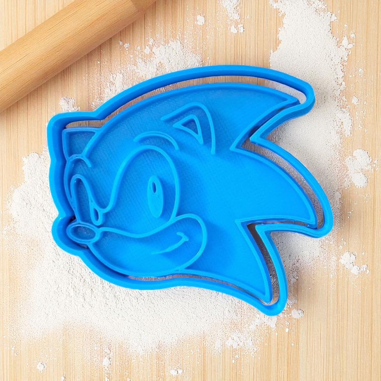 SONIC COOKIE CUTTER & FONDANT STAMP